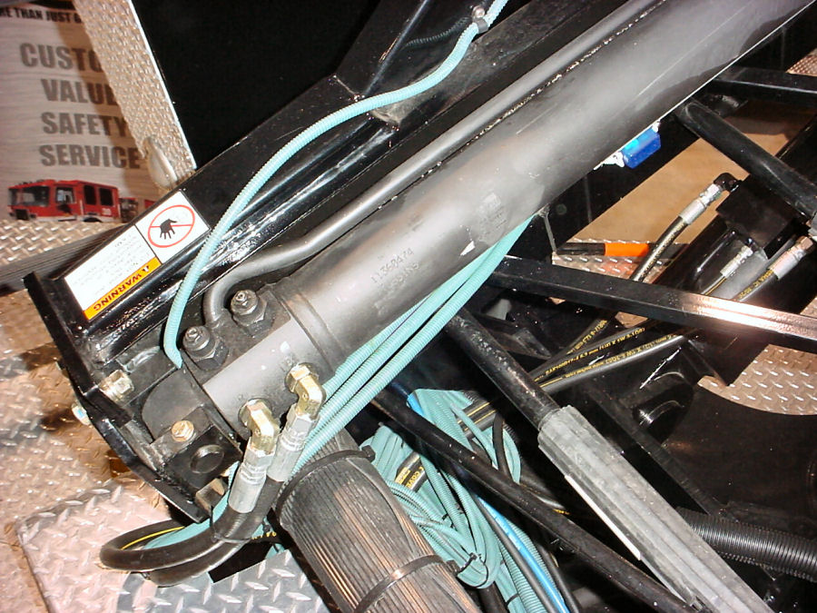 KME Aerialcat 100' Rearmount Ladder