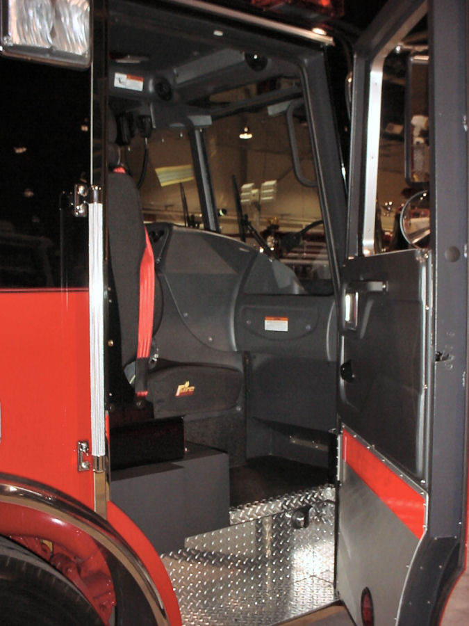 KME Aerialcat 100' Rearmount Ladder