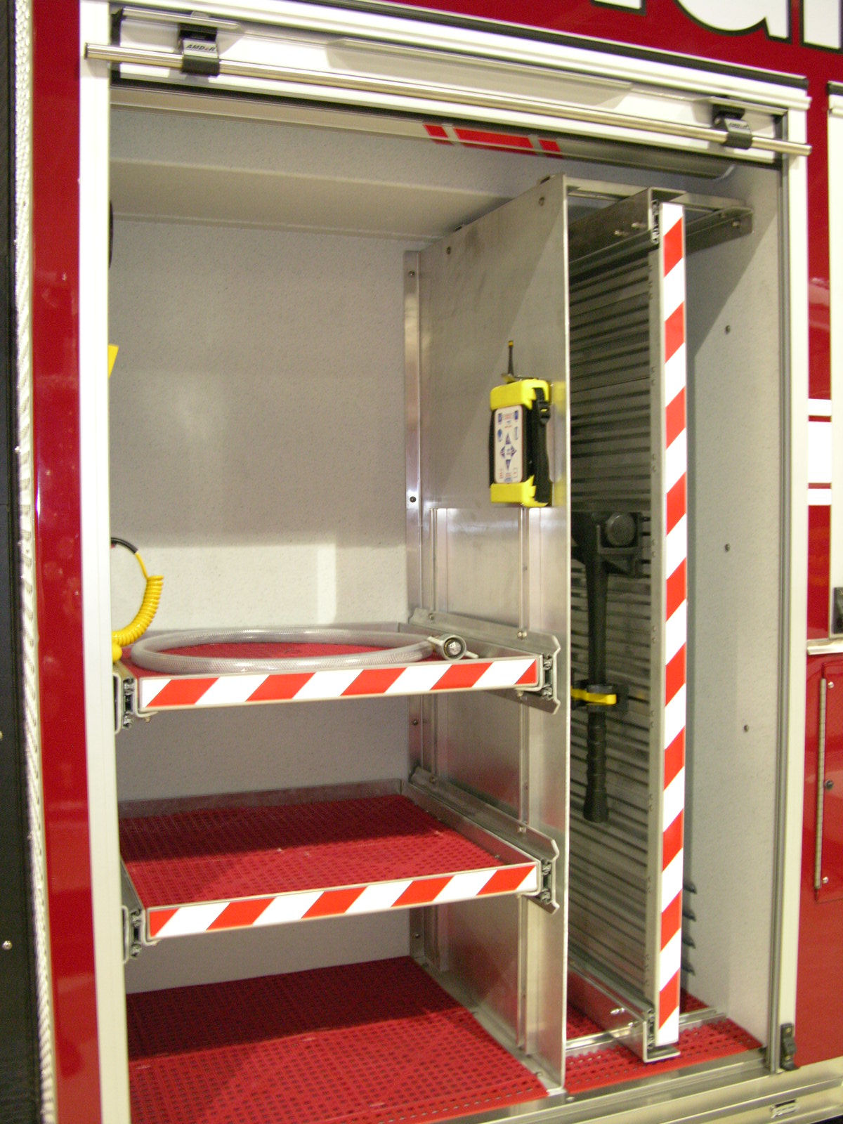 KME Custom Predator Pumper / MaxxForce 13 engine / Hale QMax 1500 gpm ...