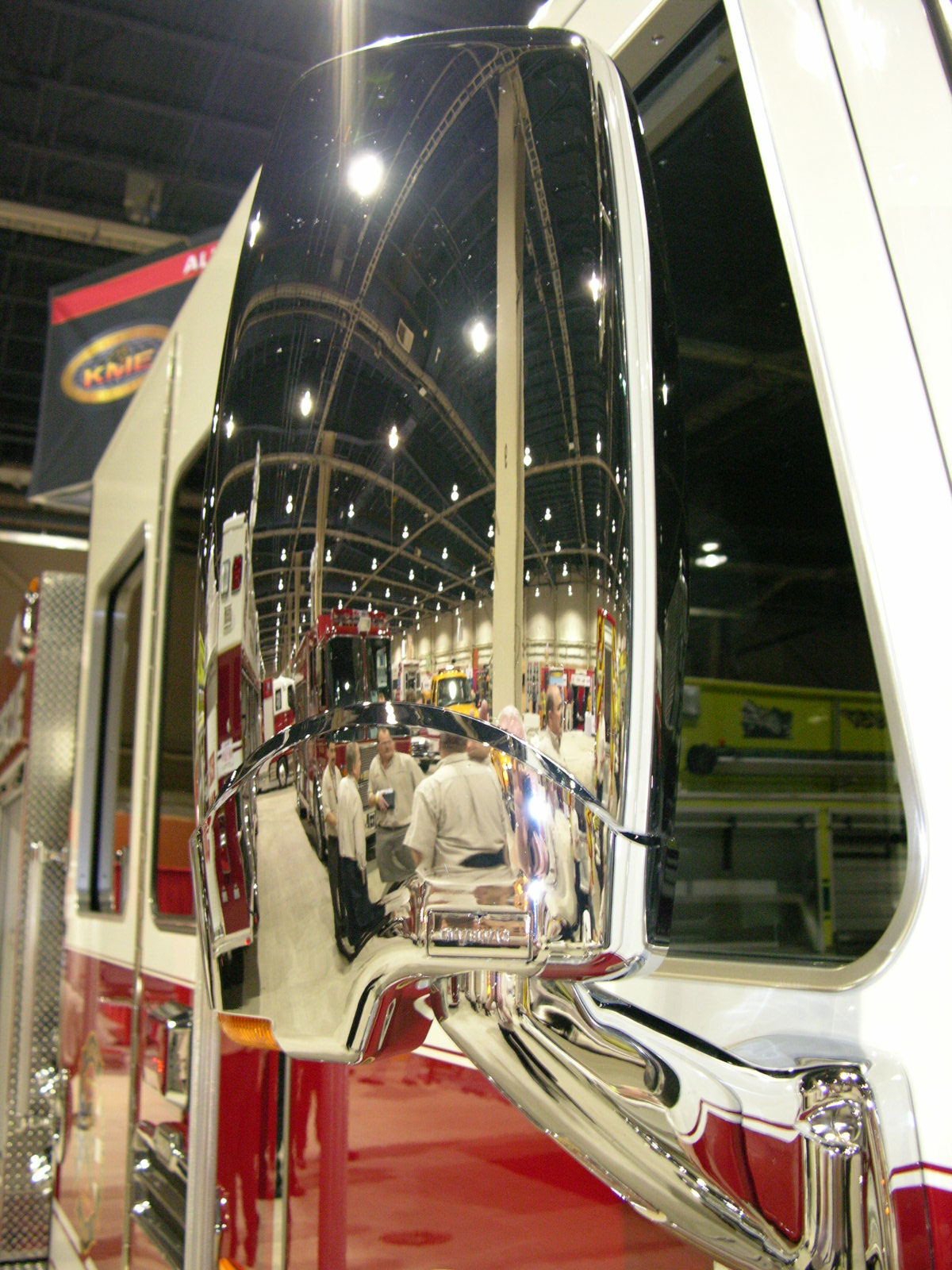 KME Custom Predator Pumper / MaxxForce 13 engine / Hale QMax 1500 gpm ...