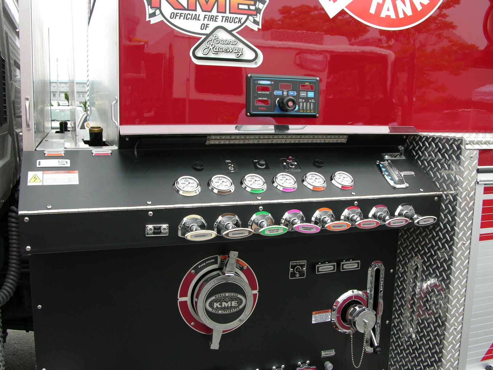 KME Eliminator Tanker / International 7600 SBA 6x4 / MaxxForce 13 ...